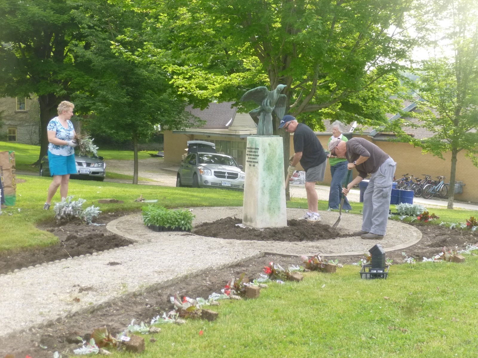 Dutch Memorial - Garden Stratford